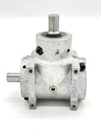 American Landmaster Gear Box, Right Angle 90 DEG 1.15:1 - 18081